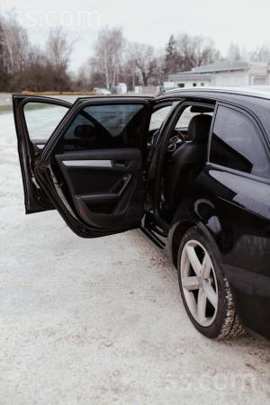 Melns Audi A4 2012 Rīga, ar dzinēja tilpumu 3.00 L un nobraukumu 390 tūkst. km par 8500 €, foto 3 vietnē AUTOMOTO.COM.LV