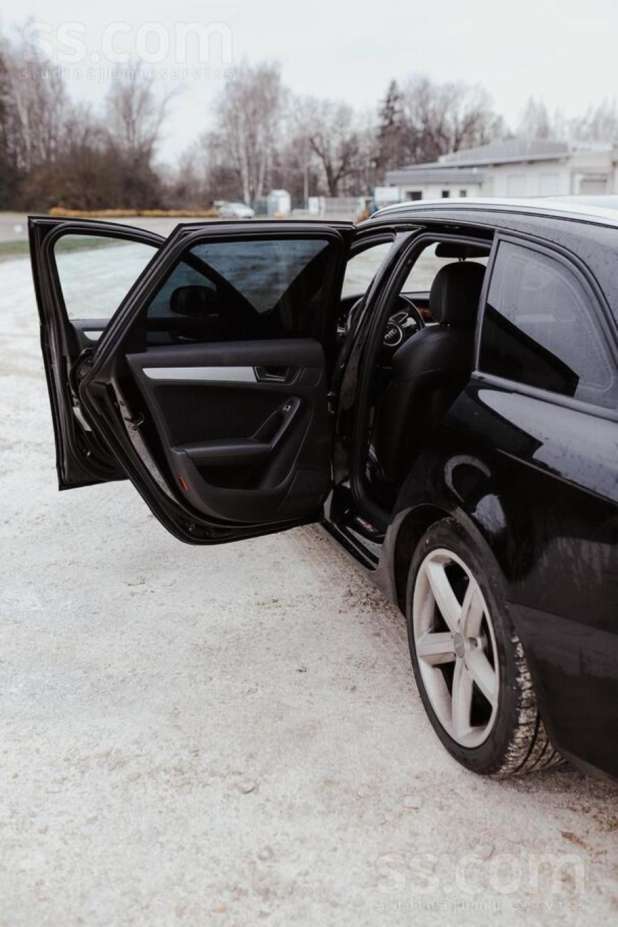 Melns Audi A4 2012 Rīga, ar dzinēja tilpumu 3.00 L un nobraukumu 390 tūkst. km par 8500 €, foto 3 vietnē AUTOMOTO.COM.LV