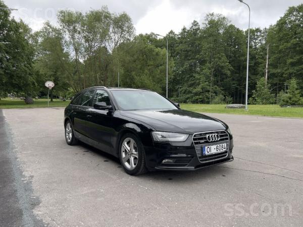 Melns Audi A4 2012 Rīga, ar dzinēja tilpumu 2.00 L un nobraukumu 0 tūkst. km par 7490 €, foto 2 vietnē AUTOMOTO.COM.LV