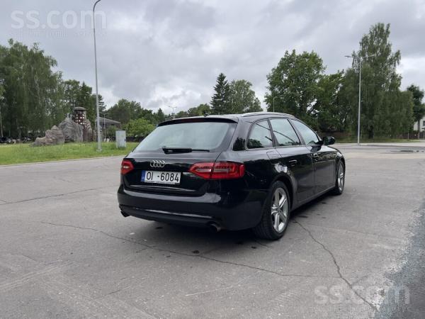 Melns Audi A4 2012 Rīga, ar dzinēja tilpumu 2.00 L un nobraukumu 0 tūkst. km par 7490 €, foto 3 vietnē AUTOMOTO.COM.LV