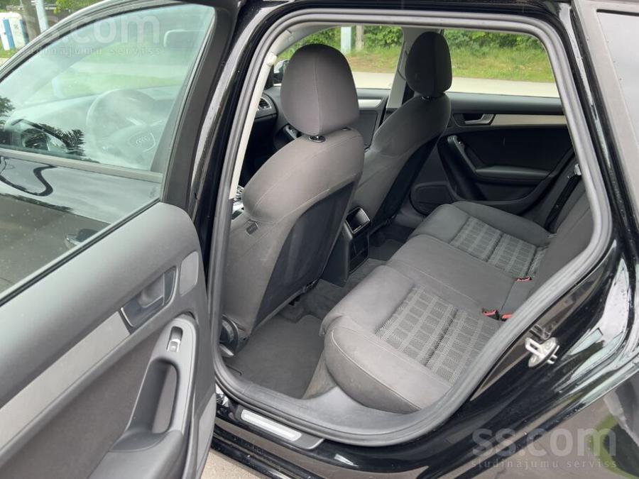 Melns Audi A4 2012 Rīga, ar dzinēja tilpumu 2.00 L un nobraukumu 0 tūkst. km par 7490 €, foto 7 vietnē AUTOMOTO.COM.LV