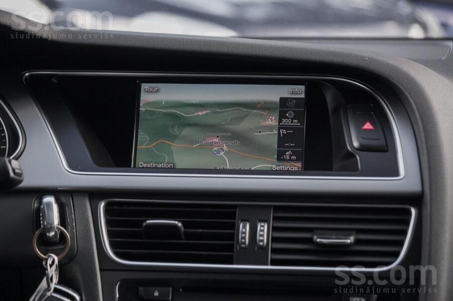 Black Audi A4 2012 in Riga, with an engine capacity of 3.00 L and mileage of 231 thousand km for 8990 €, photo 12 on AUTOMOTO.COM.LV