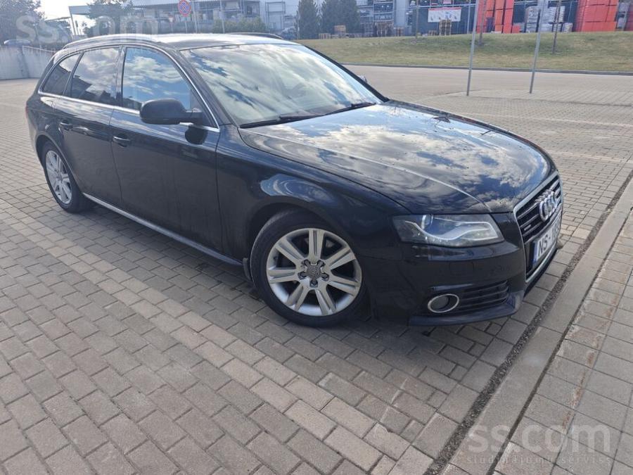 Black Audi A4 2012 in Jekabpils, with an engine capacity of 3.00 L and mileage of 338 thousand km for 9200 €, photo 3 on AUTOMOTO.COM.LV