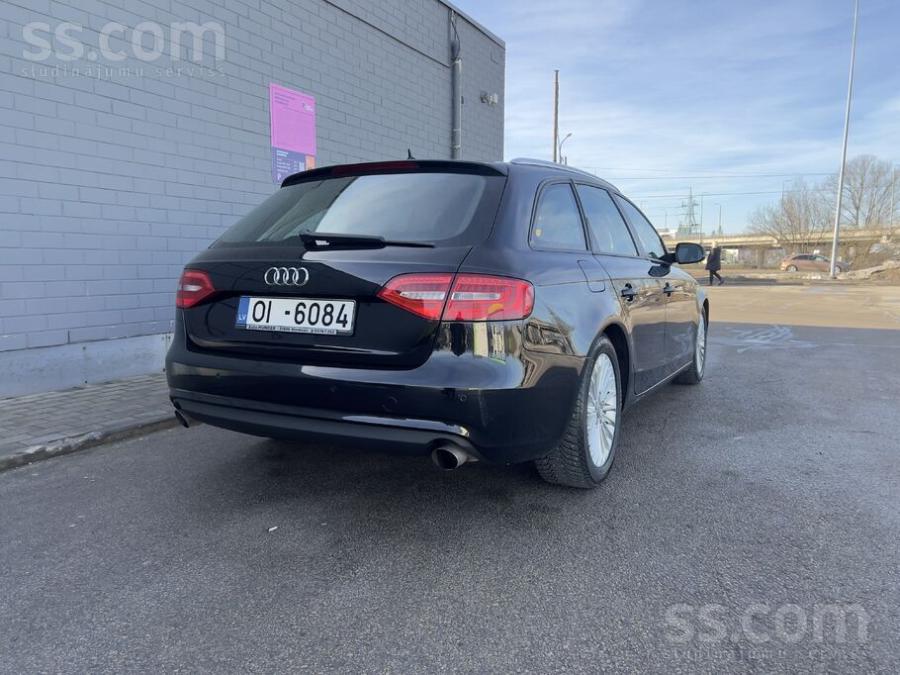 Black Audi A4 2012 in Riga, with an engine capacity of 2.00 L and mileage of 145 thousand km for 8000 €, photo 3 on AUTOMOTO.COM.LV
