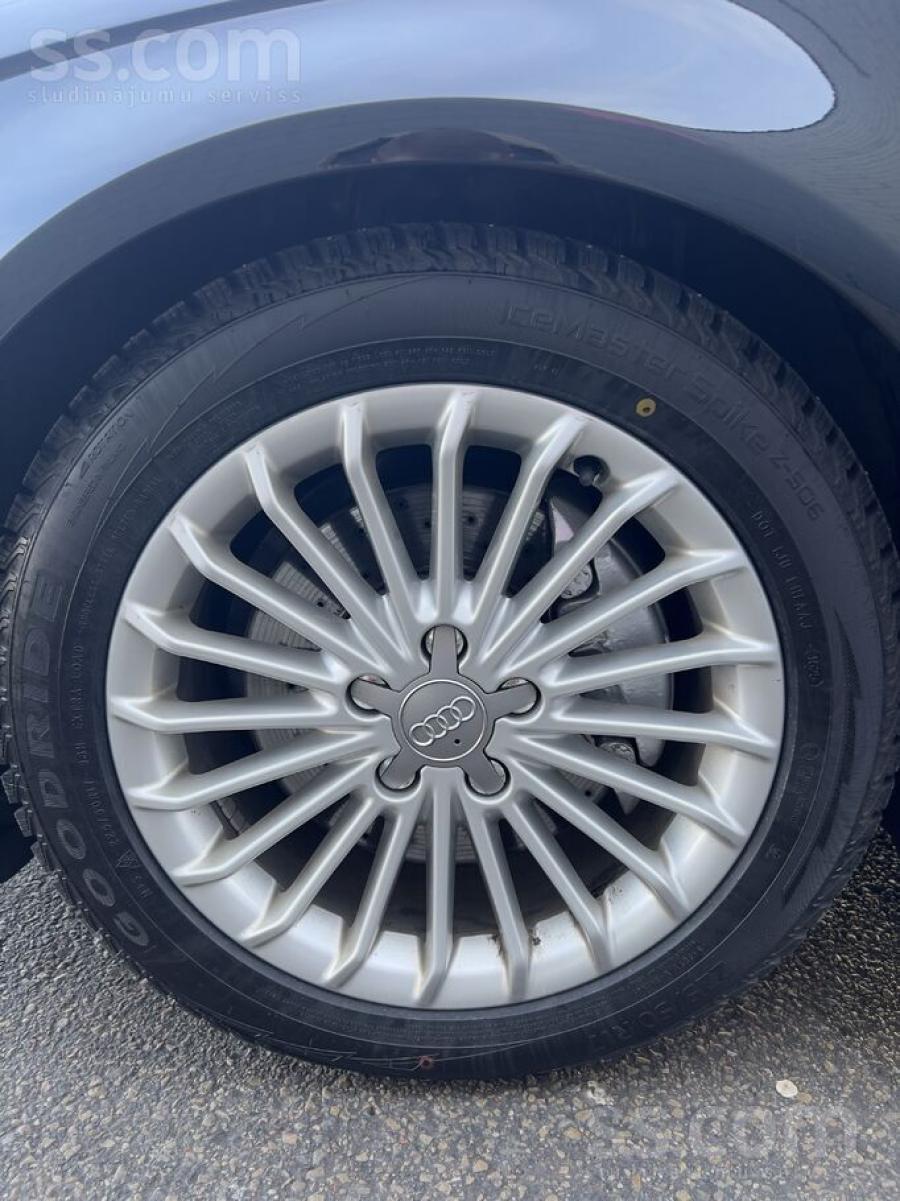 Black Audi A4 2012 in Riga, with an engine capacity of 2.00 L and mileage of 145 thousand km for 8000 €, photo 8 on AUTOMOTO.COM.LV