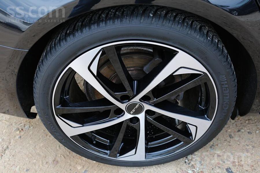 Melns Audi A4 2012 Tukums, ar dzinēja tilpumu 3.00 L un nobraukumu 243 tūkst. km par 13590 €, foto 32 vietnē AUTOMOTO.COM.LV