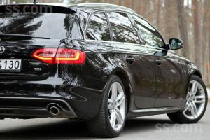 Melns Audi A4 2012 Rīga, ar dzinēja tilpumu 3.00 L un nobraukumu 275 tūkst. km par 9350 €, foto 9 vietnē AUTOMOTO.COM.LV