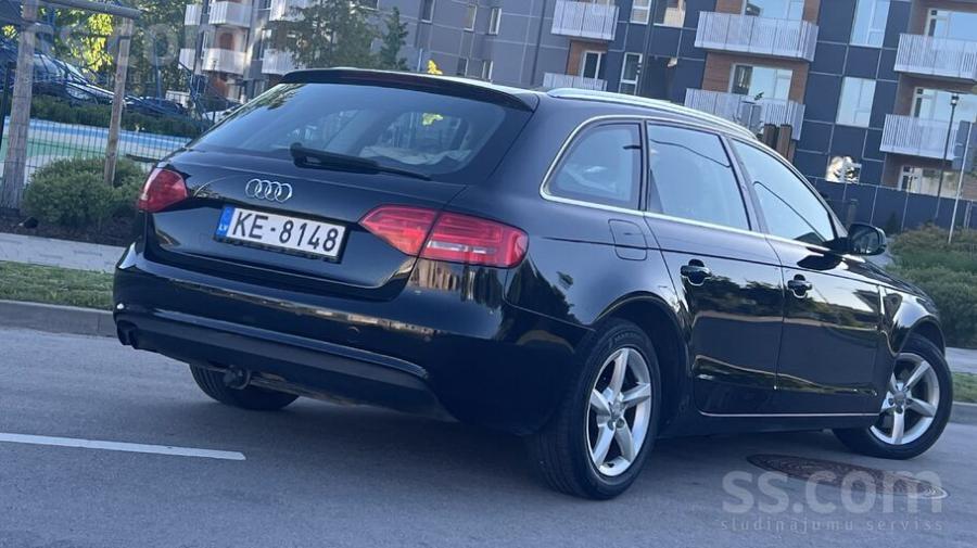Melns Audi A4 2012 Rīga, ar dzinēja tilpumu 2.00 L un nobraukumu 295 tūkst. km par 5600 €, foto 9 vietnē AUTOMOTO.COM.LV