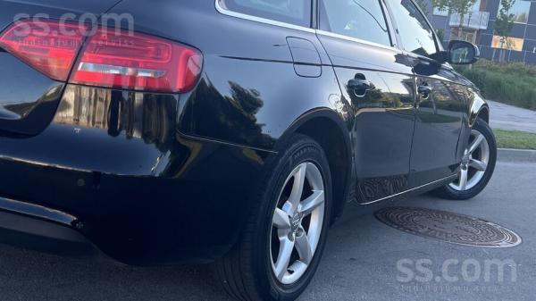 Melns Audi A4 2012 Rīga, ar dzinēja tilpumu 2.00 L un nobraukumu 295 tūkst. km par 5600 €, foto 10 vietnē AUTOMOTO.COM.LV