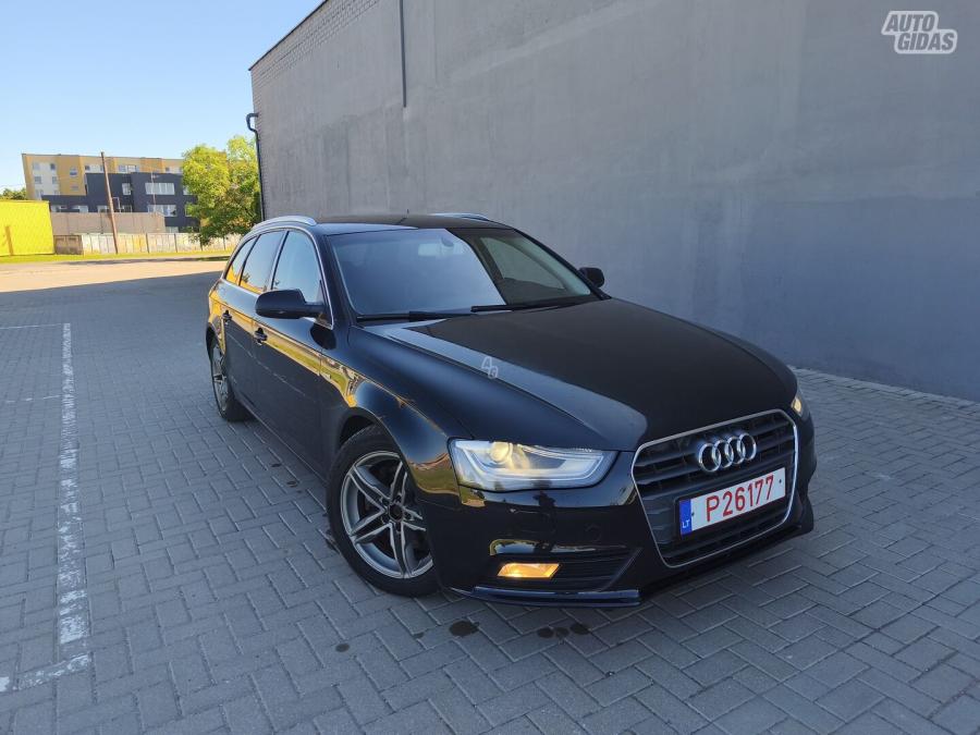 Melns Audi A4 2012 Jurbarkas, ar dzinēja tilpumu 2.00 L un nobraukumu 272 tūkst. km par 5700 €, foto 1 vietnē AUTOMOTO.COM.LV