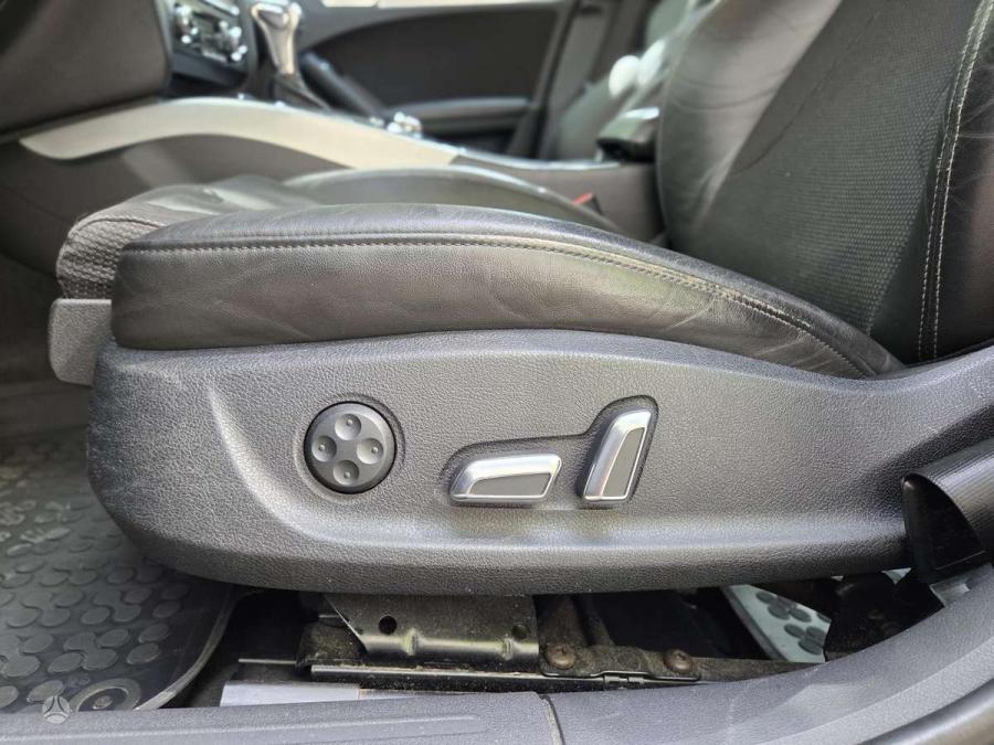 Black Audi A4 2012 in Vilnius, with an engine capacity of 1.80 L and mileage of 235 thousand km for 4800 €, photo 15 on AUTOMOTO.COM.LV