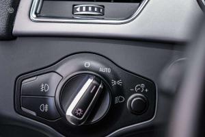 Black Audi A4 2012 in Kaunas, with an engine capacity of 3.00 L and mileage of 313 thousand km for 8790 €, photo 18 on AUTOMOTO.COM.LV