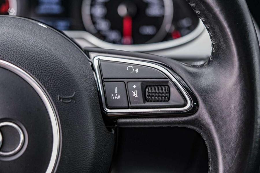 Black Audi A4 2012 in Kaunas, with an engine capacity of 3.00 L and mileage of 313 thousand km for 8790 €, photo 20 on AUTOMOTO.COM.LV