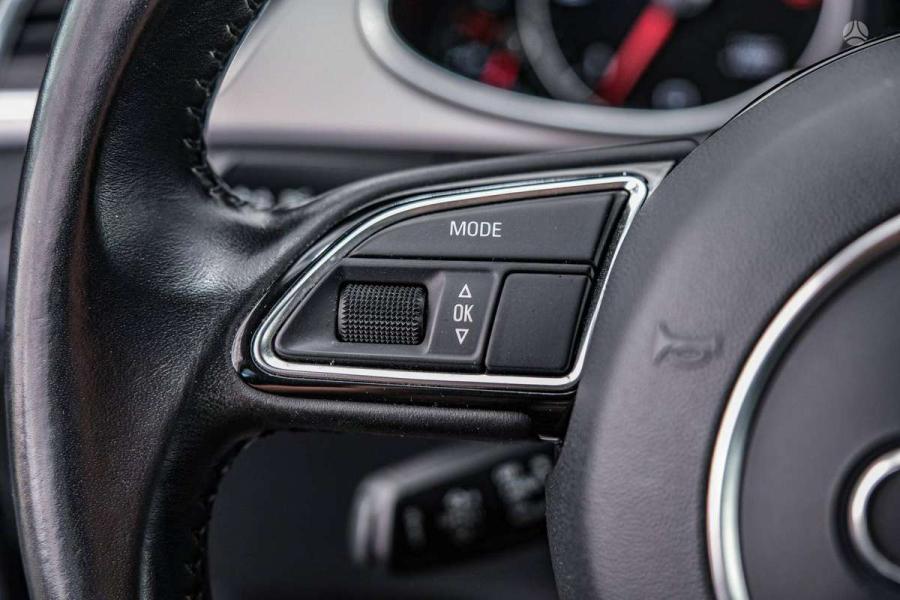 Black Audi A4 2012 in Kaunas, with an engine capacity of 3.00 L and mileage of 313 thousand km for 8790 €, photo 21 on AUTOMOTO.COM.LV