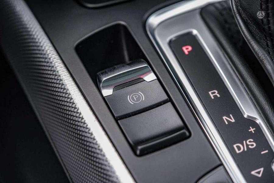 Black Audi A4 2012 in Kaunas, with an engine capacity of 3.00 L and mileage of 313 thousand km for 8790 €, photo 25 on AUTOMOTO.COM.LV