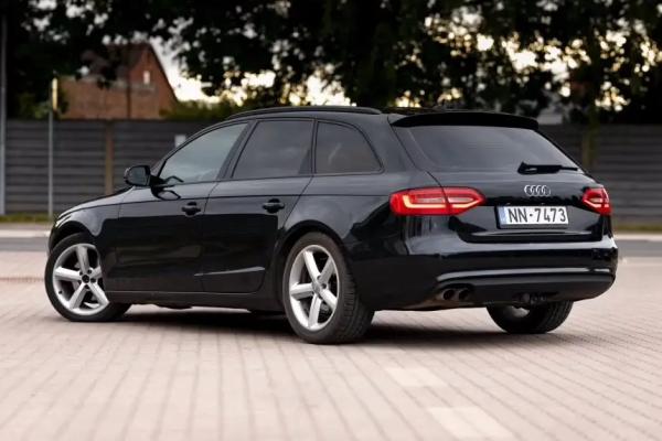 Black Audi A4 2012 in Jelgava, with an engine capacity of 2.00 L and mileage of 460 thousand km for 8400 €, photo 5 on AUTOMOTO.COM.LV