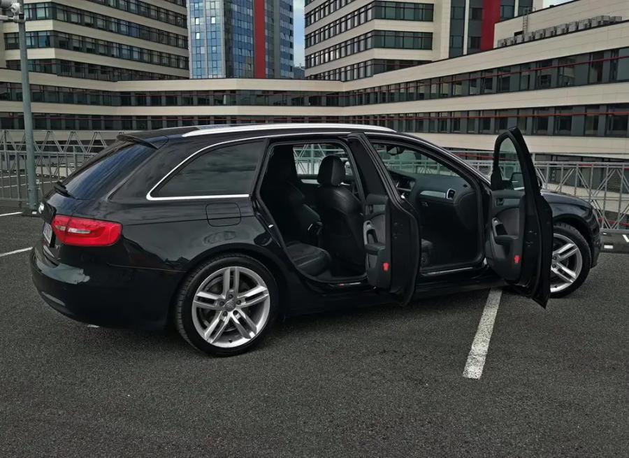 Black Audi A4 2012 in Riga, with an engine capacity of 2.00 L and mileage of 181 thousand km for 10590 €, photo 6 on AUTOMOTO.COM.LV