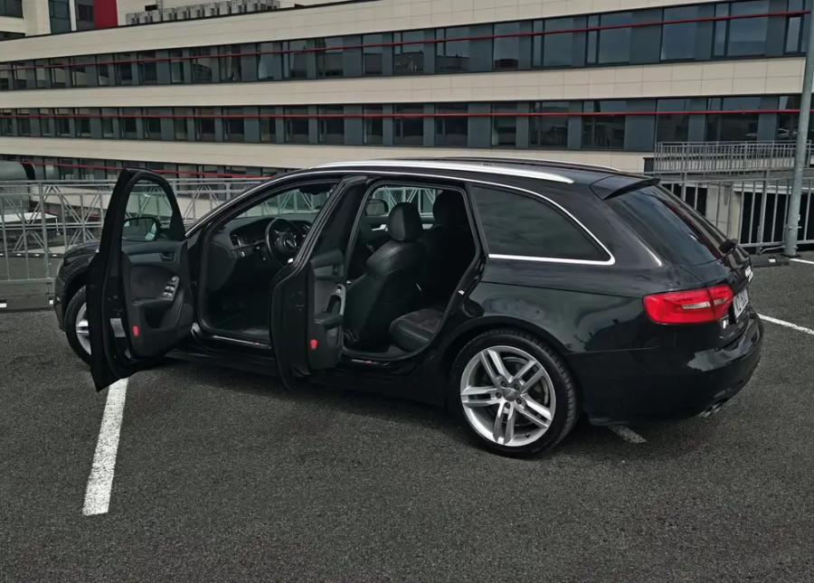 Black Audi A4 2012 in Riga, with an engine capacity of 2.00 L and mileage of 181 thousand km for 10590 €, photo 7 on AUTOMOTO.COM.LV