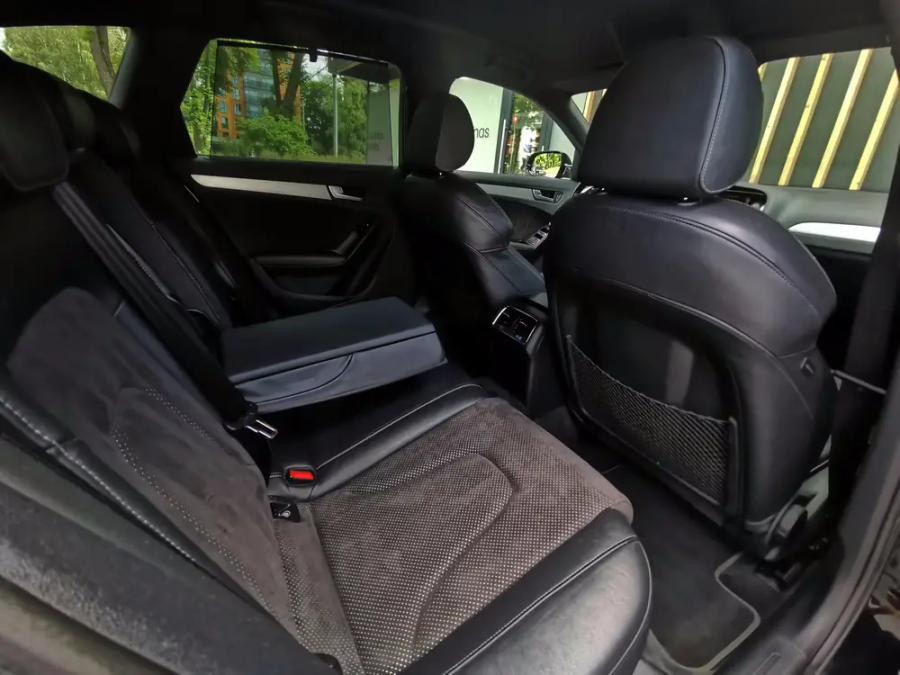 Black Audi A4 2012 in Riga, with an engine capacity of 2.00 L and mileage of 181 thousand km for 10590 €, photo 15 on AUTOMOTO.COM.LV