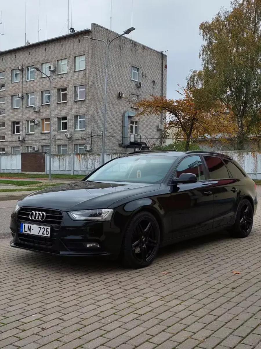 Melns Audi A4 2012 Kuldīga, ar dzinēja tilpumu 3.00 L un nobraukumu 325 tūkst. km par 7300 €, foto 1 vietnē AUTOMOTO.COM.LV