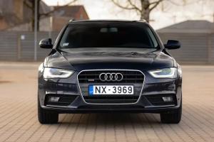 Black Audi A4 2012 in Jelgava, with an engine capacity of 3.00 L and mileage of 273 thousand km for 9900 €, photo 4 on AUTOMOTO.COM.LV
