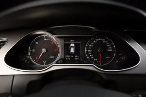 Black Audi A4 2012 in Jelgava, with an engine capacity of 3.00 L and mileage of 273 thousand km for 9900 €, photo 10 on AUTOMOTO.COM.LV