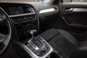 Black Audi A4 2012 in Jelgava, with an engine capacity of 3.00 L and mileage of 273 thousand km for 9900 €, photo 16 on AUTOMOTO.COM.LV