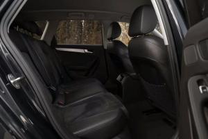 Black Audi A4 2012 in Jelgava, with an engine capacity of 3.00 L and mileage of 273 thousand km for 9900 €, photo 18 on AUTOMOTO.COM.LV