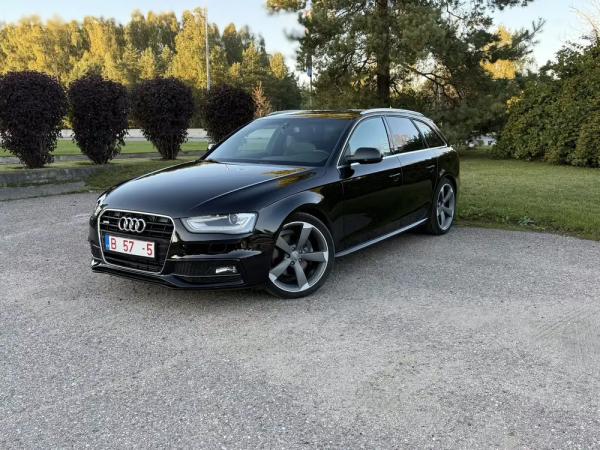 Black Audi A4 2012 in Riga, with an engine capacity of 0.00 L and mileage of 211 thousand km for 5500 €, photo 1 on AUTOMOTO.COM.LV