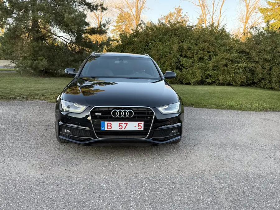 Black Audi A4 2012 in Riga, with an engine capacity of 0.00 L and mileage of 211 thousand km for 5500 €, photo 4 on AUTOMOTO.COM.LV