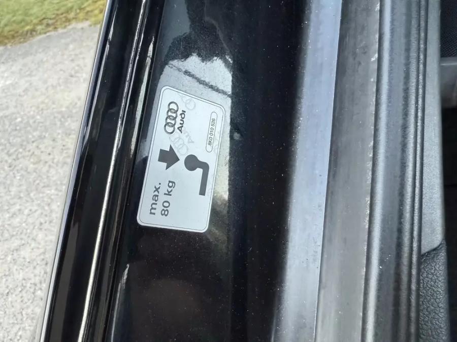 Black Audi A4 2012 in Riga, with an engine capacity of 0.00 L and mileage of 211 thousand km for 5500 €, photo 18 on AUTOMOTO.COM.LV