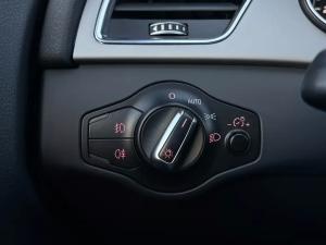 Black Audi A4 2012 in Riga, with an engine capacity of 0.00 L and mileage of 211 thousand km for 5500 €, photo 26 on AUTOMOTO.COM.LV
