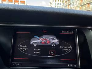 Black Audi A4 2012 in Riga, with an engine capacity of 3.00 L and mileage of 385 thousand km for 7490 €, photo 17 on AUTOMOTO.COM.LV