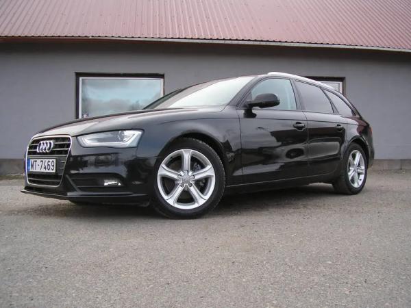 Black Audi A4 2012 in Sigulda, with an engine capacity of 2.00 L and mileage of 289 thousand km for 6950 €, photo 1 on AUTOMOTO.COM.LV