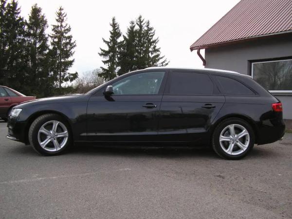 Black Audi A4 2012 in Sigulda, with an engine capacity of 2.00 L and mileage of 289 thousand km for 6950 €, photo 8 on AUTOMOTO.COM.LV