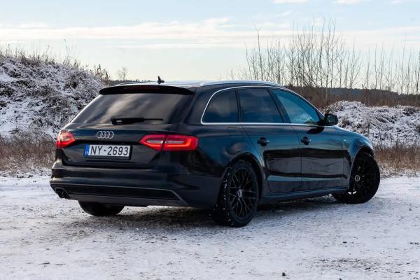 Melns Audi A4 2012 Rīga, ar dzinēja tilpumu 2.00 L un nobraukumu 275 tūkst. km par 10495 €, foto 4 vietnē AUTOMOTO.COM.LV