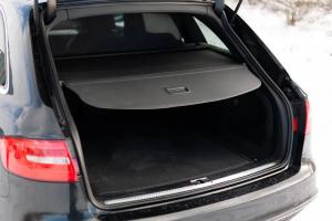 Black Audi A4 2012 in Riga, with an engine capacity of 2.00 L and mileage of 275 thousand km for 10495 €, photo 7 on AUTOMOTO.COM.LV