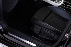Black Audi A4 2012 in Riga, with an engine capacity of 2.00 L and mileage of 275 thousand km for 10495 €, photo 17 on AUTOMOTO.COM.LV