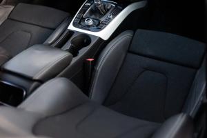 Black Audi A4 2012 in Riga, with an engine capacity of 2.00 L and mileage of 275 thousand km for 10495 €, photo 26 on AUTOMOTO.COM.LV
