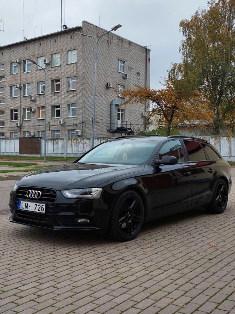 Melns Audi A4 2012 Rīga, ar dzinēja tilpumu 3.00 L un nobraukumu 325 tūkst. km par 7300 €, foto 3 vietnē AUTOMOTO.COM.LV