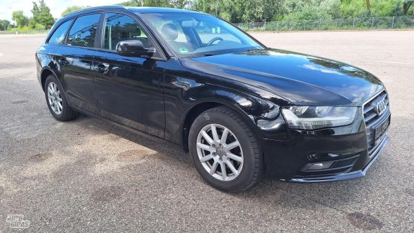 Melns Audi A4 2012 Marijampole, ar dzinēja tilpumu 2.00 L un nobraukumu 258 tūkst. km par 4600 €, foto 4 vietnē AUTOMOTO.COM.LV