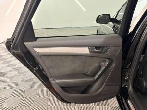 Melns Audi A4 2012 Marijampole, ar dzinēja tilpumu 2.97 L un nobraukumu 314 tūkst. km par 10750 €, foto 23 vietnē AUTOMOTO.COM.LV