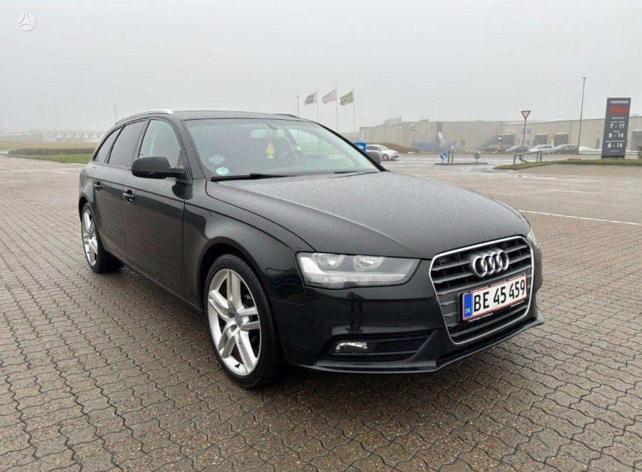 Black Audi A4 2012 in Panevezys, with an engine capacity of 1.97 L and mileage of 292 thousand km for 5650 €, photo 1 on AUTOMOTO.COM.LV