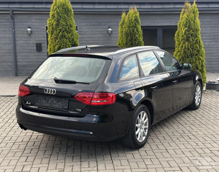 Black Audi A4 2012 in Kedainiai, with an engine capacity of 2.00 L and mileage of 293 thousand km for 6950 €, photo 5 on AUTOMOTO.COM.LV