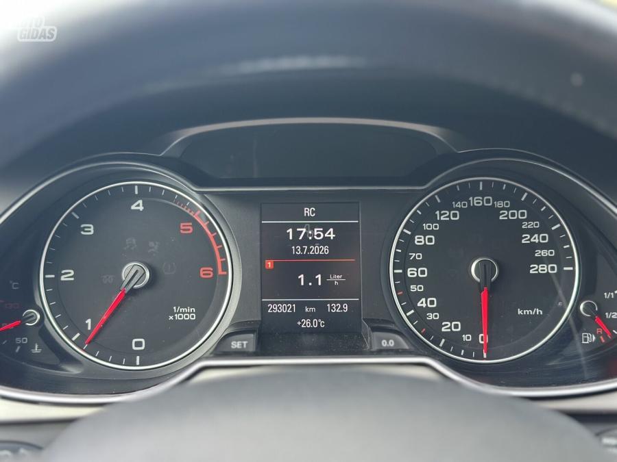 Black Audi A4 2012 in Kedainiai, with an engine capacity of 2.00 L and mileage of 293 thousand km for 6950 €, photo 26 on AUTOMOTO.COM.LV