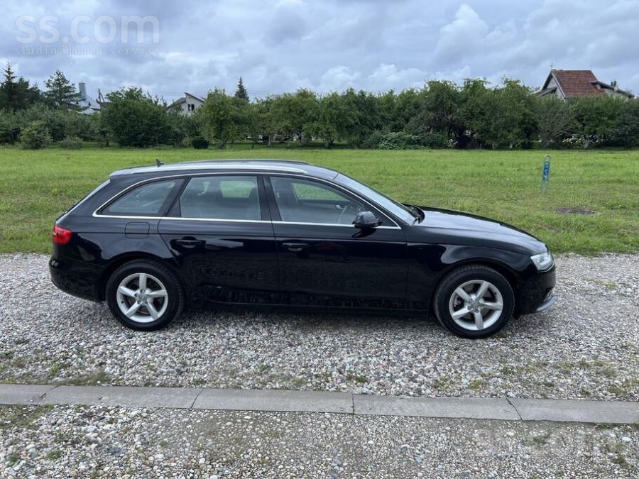Melns Audi A4 2012 Daugavpils, ar dzinēja tilpumu 2.00 L un nobraukumu 251 tūkst. km par 7620 €, foto 5 vietnē AUTOMOTO.COM.LV