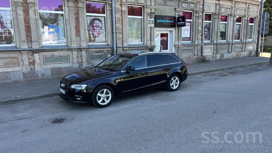 Melns Audi A4 2012 Daugavpils, ar dzinēja tilpumu 2.00 L un nobraukumu 251 tūkst. km par 7620 €, foto 7 vietnē AUTOMOTO.COM.LV