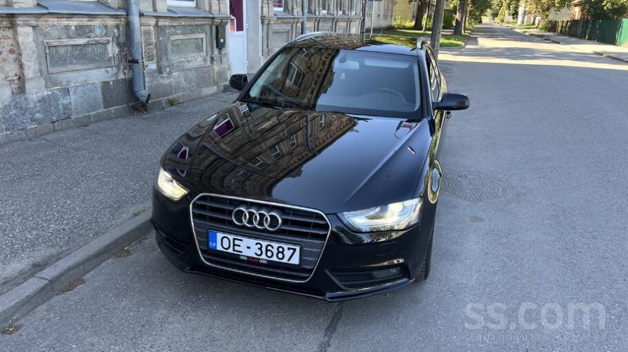 Melns Audi A4 2012 Daugavpils, ar dzinēja tilpumu 2.00 L un nobraukumu 251 tūkst. km par 7620 €, foto 8 vietnē AUTOMOTO.COM.LV