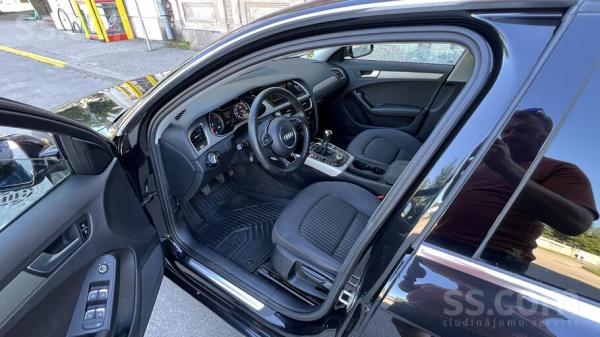 Melns Audi A4 2012 Daugavpils, ar dzinēja tilpumu 2.00 L un nobraukumu 251 tūkst. km par 7620 €, foto 10 vietnē AUTOMOTO.COM.LV
