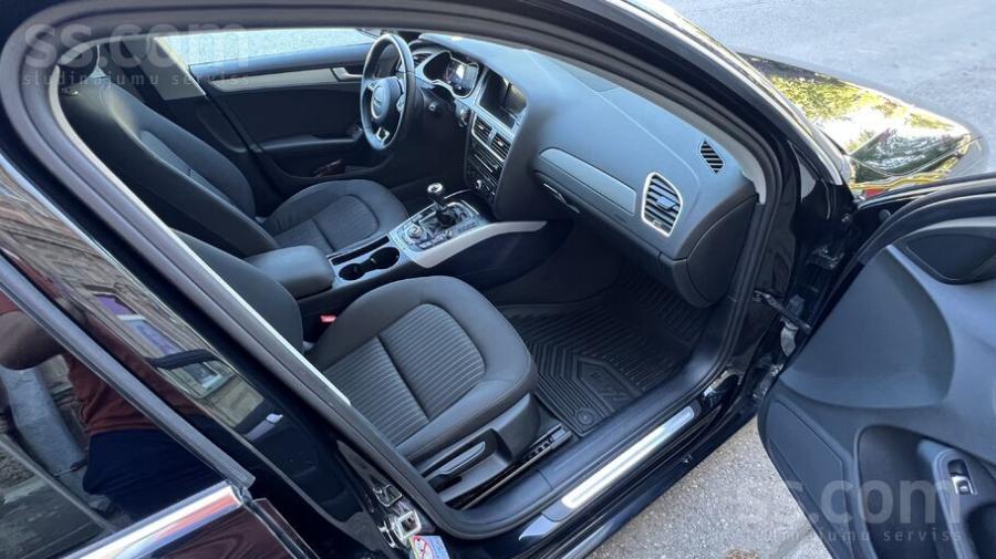 Melns Audi A4 2012 Daugavpils, ar dzinēja tilpumu 2.00 L un nobraukumu 251 tūkst. km par 7620 €, foto 13 vietnē AUTOMOTO.COM.LV